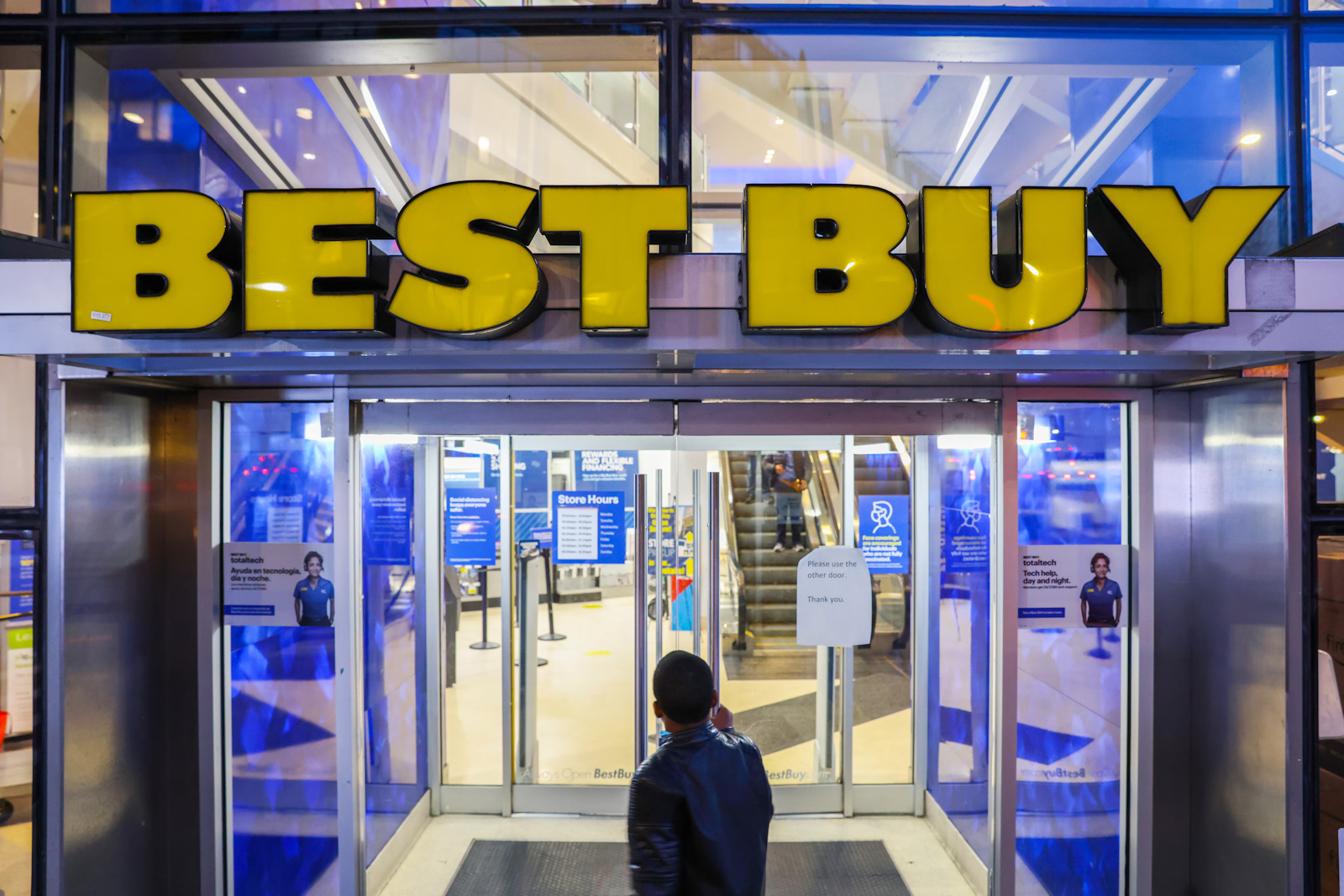 Best Buy Black Friday Sneak Peek & Store Hours Revealed - GottaDEAL